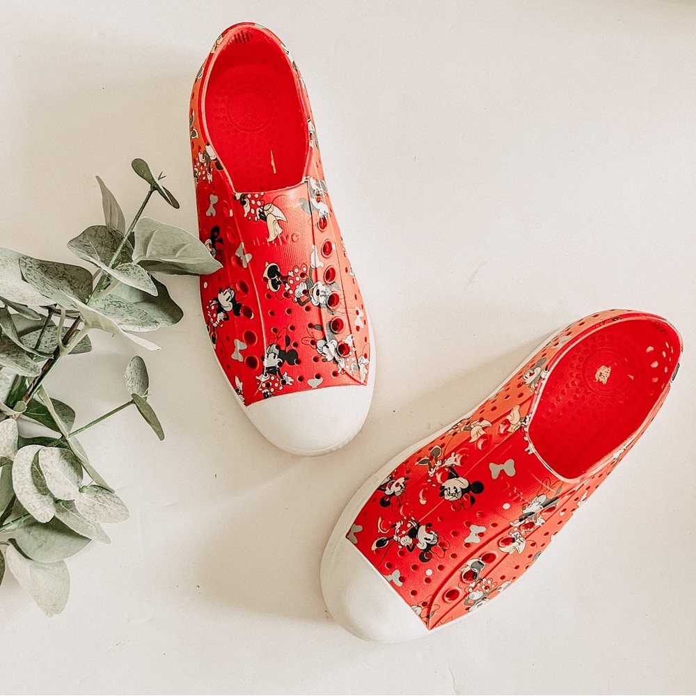 Disneyland Parks Native Red Minnie Mouse Slip On. Siz… - Gem